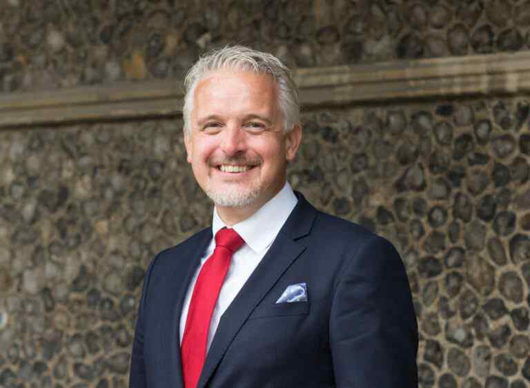 New Head for Oundle School: Dominic Oliver - RSAcademics